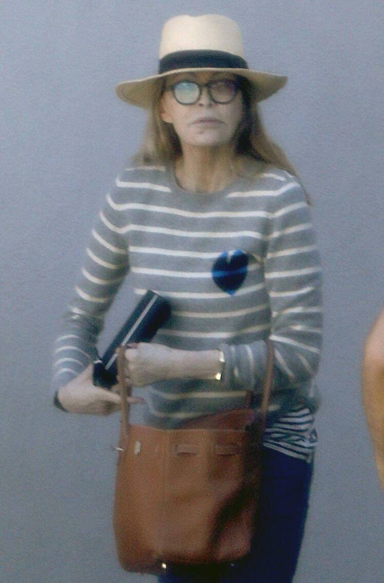 Larry King’s Widow Shawn Is Unrecognizable, Looks Bruised Up in 1st ...